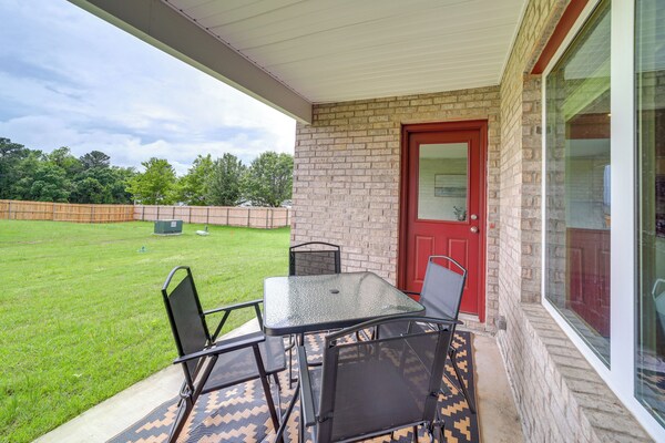 Family Home W/ Large Yard & Patio In Broken Arrow! - Broken Arrow, OK
