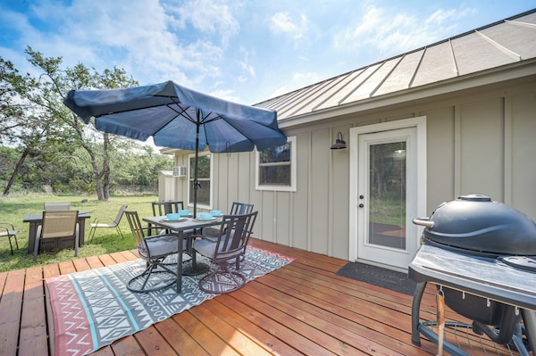 8 Mi To Dtwn Wimberley: Cabin Retreat On 5 Acres! - San Marcos, TX