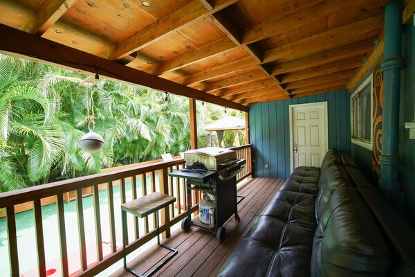 Beach House Getaway - Maui, HI