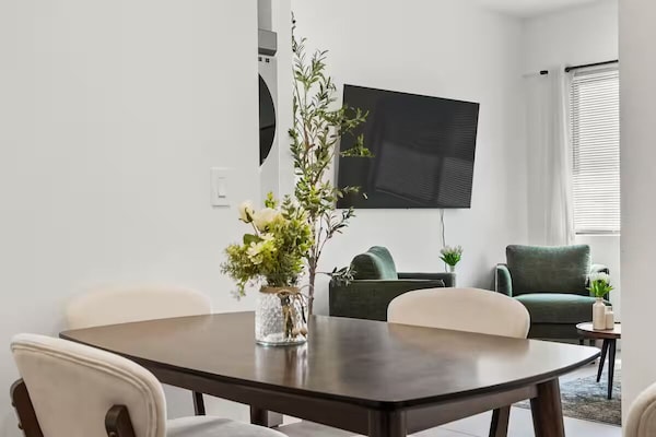 Serene 2-bedroom House With Ac In Vibrant Los Angeles - Santa Monica, CA