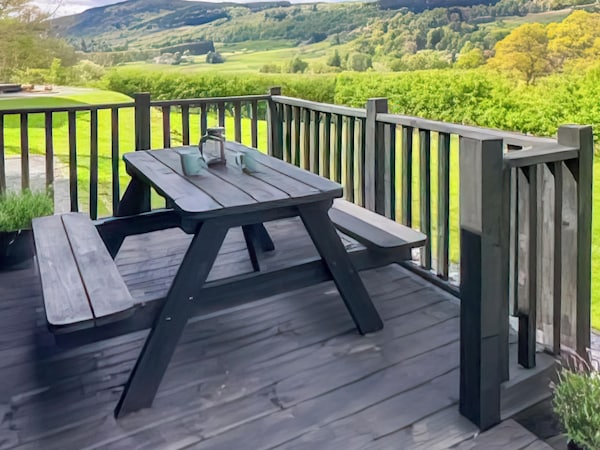 2 Bedroom Accommodation In Aberfeldy - Aberfeldy