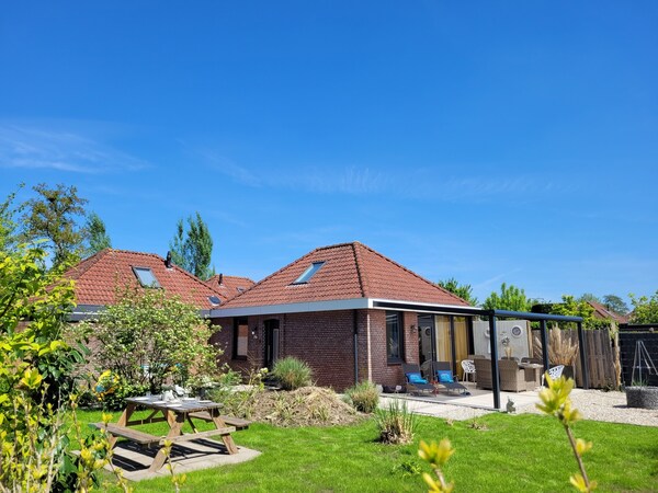 Charming Vacation Home "Strandgut" With Garden On The Grevelingenmeer South Holland - South Holland