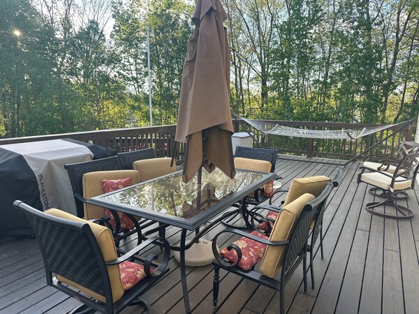 Huge Family Home; Centrally Located In The Capital Region!!! - Albany, NY