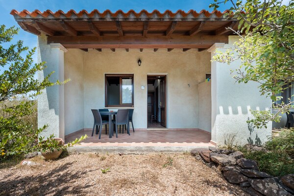 Studio 'Osalla' With Mountain View, Wi-fi And Air Conditioning - Orosei