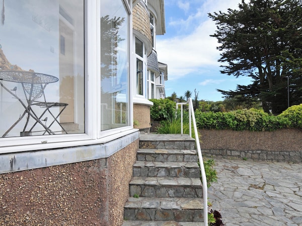 Falmouth Bay 1, Family Friendly, With A Garden In Falmouth - St Mawes