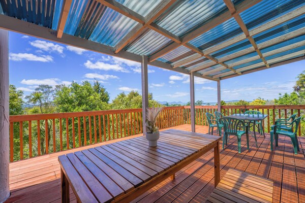 Spacious 2-bedroom With Stunning Balcony Views (Shared Amentities) - 旺阿雷