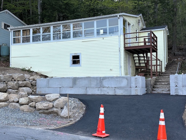 Charming 2-bedroom Cottage On Merry Meeting Lake In New Durham, Nh With Wifi/ Ac - Wolfeboro, NH