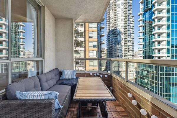 Dt Penthouse| Free Parking| Balcony| 9min To Beach - Vancouver