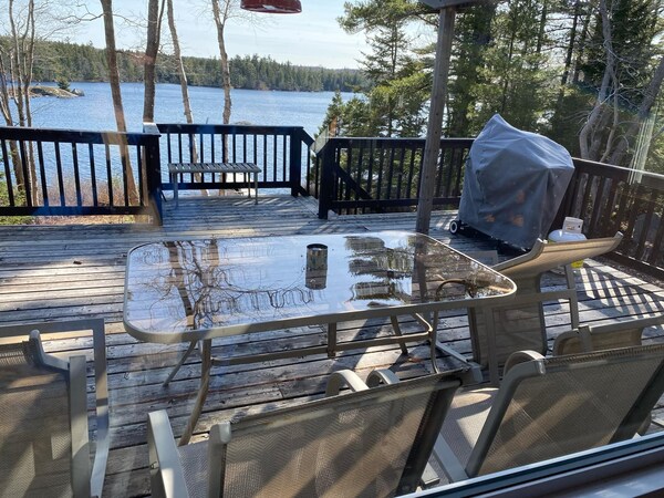 Cozy Cabin In Annapolis Valley On Private Lake, Family Retreat - Nova Scotia