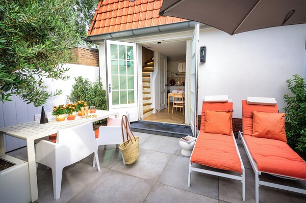 5 O'clock Somewhere | Luxurious Coastal Hideaway With Massage Spa - Alkmaar