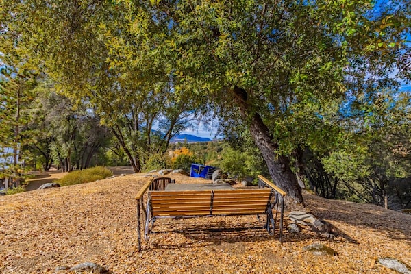 Yosemite Wooded Hills, Pool Table, Fitness, Views - Oakhurst, CA