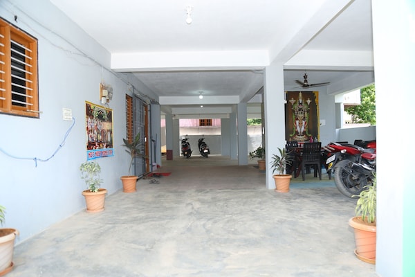 Hb's Nest Homestay 2-bedroom Apartment In Lovely Tirupati - Tirupati