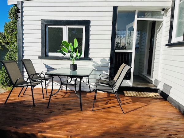 Pretty Villa Close To St Clair Beach Private Parking - Dunedin