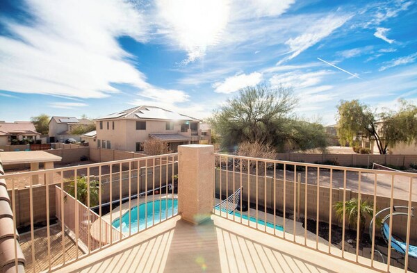 Luxurious Retreat - Free Htd Pool - Outdoor Fun - Casa Grande
