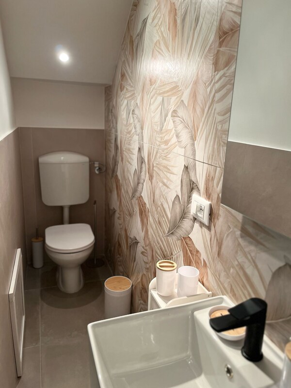New And Central B&b, Near Falcone And Borsellino Airport, 5 Minutes From The Sea - Terrasini