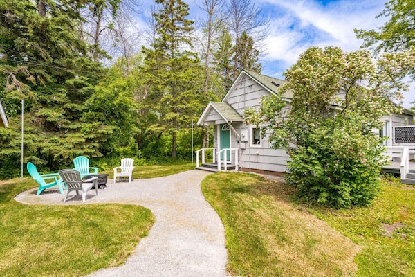 Spring Valley Cottage - Amnicon Falls State Park, South Range