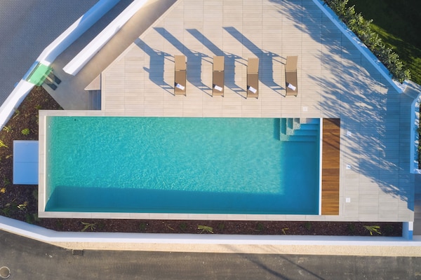 Luxury Oceanfront With Shared Pool - 24k - Lourinhã