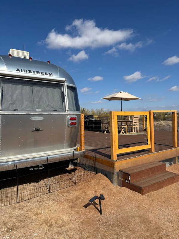 Olesen Mountain Desert Airstream - Scottsdale, AZ