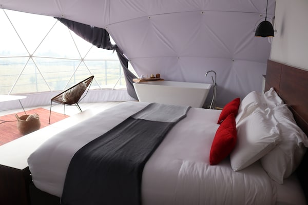 Volcano View Dome For Two - Quito