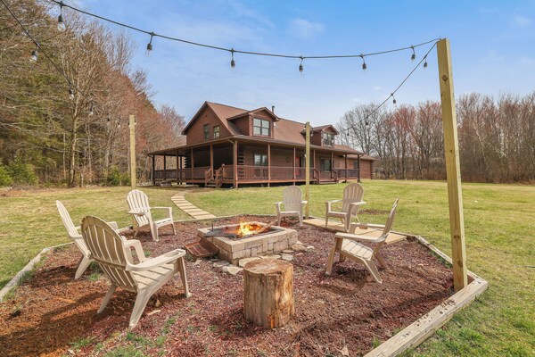 Secluded & Tranquil Retreat For 14 In The Poconos  Firepit/games/stargazing+ - 펜실베이니아
