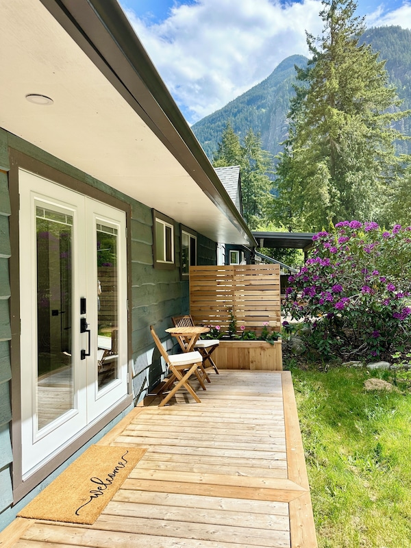 Peaceful Mountainview Suite Surrounded By Forest And Gardens. - Hope, Canada