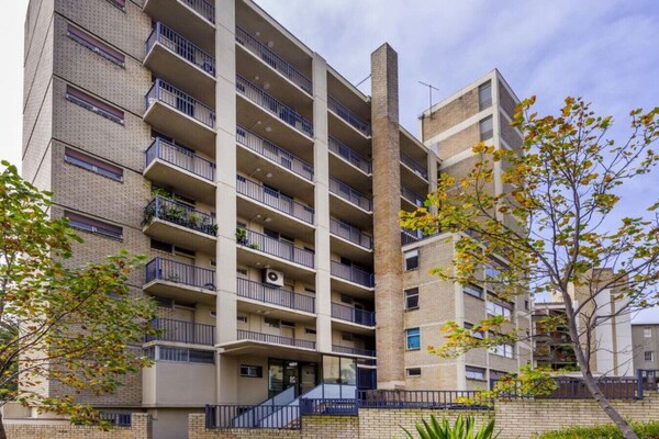 Sunny Rushcutters Bay Apartment - Sydney Observatory, Millers Point