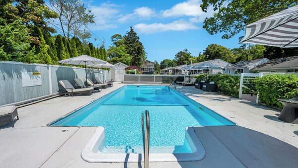 Standalone Residence At Boutique Hotel, Heart Of Hampton Bays, Waterfront... - Hampton Bays, NY