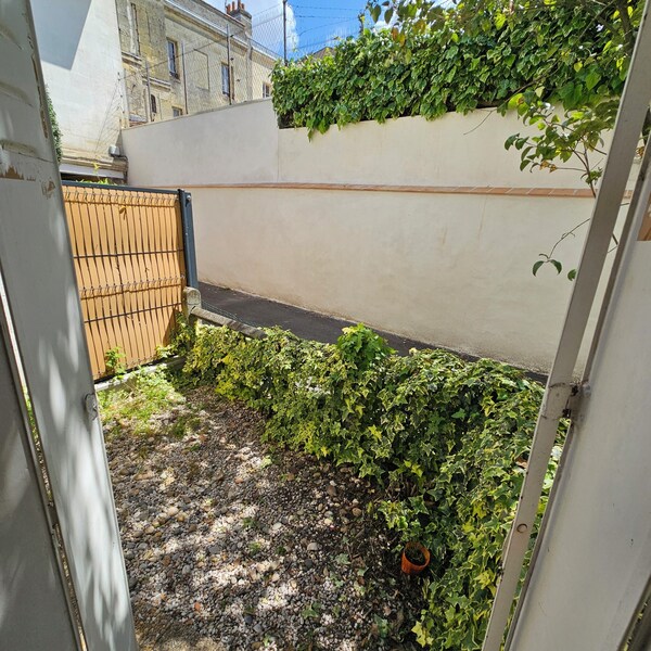 Studio Calme Avec Jardinet - Eysines