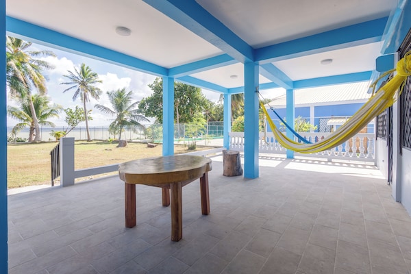 Seafront House In Beautiful Corozal Town That Sleeps 6 With A Fenced-in Yard. - Corozal
