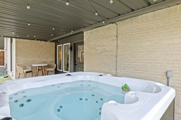 Luxury Oasis 5b 2b+jacuzzi+pet Friendly - Plano, TX