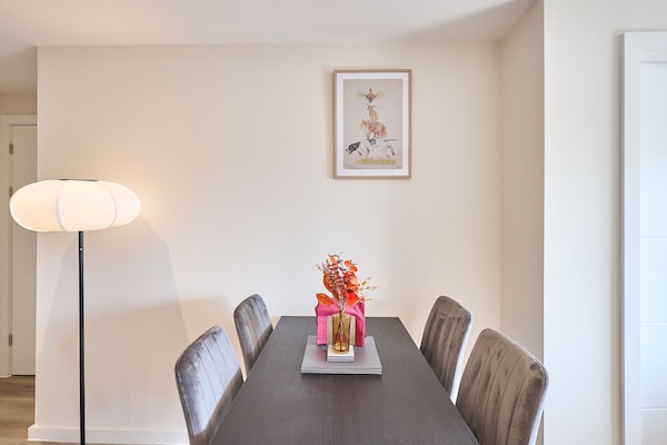 Gg-guest House - Birkenhead