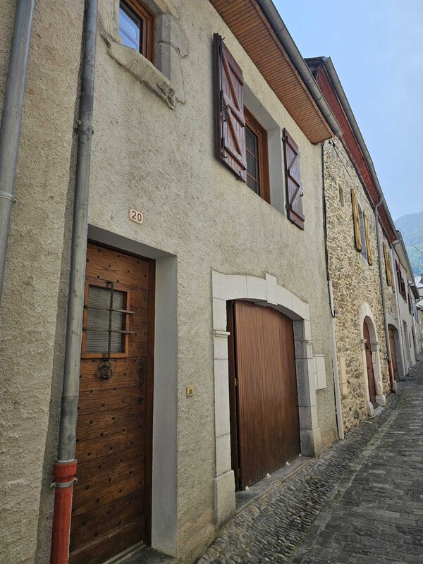 " La Maison Craman " En Vallée D'ossau - Laruns