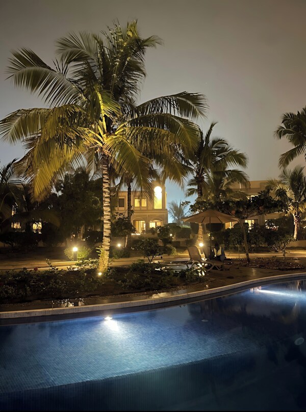 2-bedroom Villa In Hawana Salalah Resort With Wifi, Ac,free Swimming And Beaches - 
