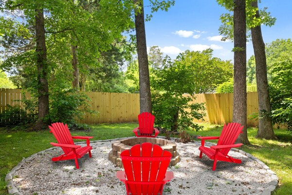 2b Hottub Oasis Close To Airport - Lake Wylie, SC
