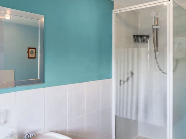 3 Bedroom Accommodation In Rhostrehwfa Nr Llangefni - Anglesey