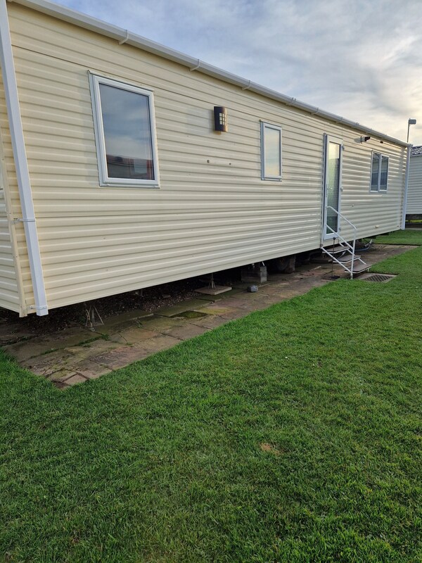 Welcoming Mobile Home With Wifi In Whitley Bay 450m To Beach, Swimming Pool, Bar - Northumberland