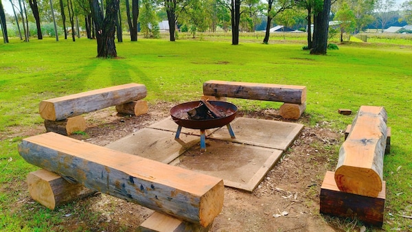 Blaxlands Homestead With Hot Tub Walk To Concerts, Weddings And Wineries - Lovedale
