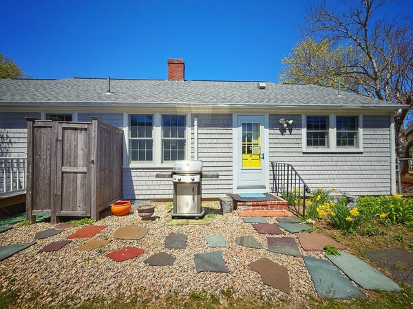 Harwich Coastal Cottage: Cape Gem In Harwich Port - Harwich, MA