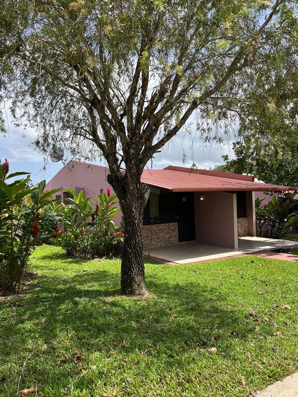 Charming 1-bedroom Hotel With Ac, Fitness Room In Lovely Garzas - Puerto Rico