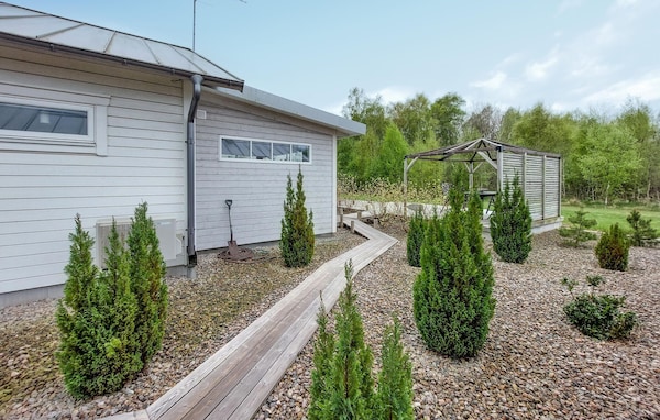 2 Bedroom Amazing Home In Skummeslöv - Laholm