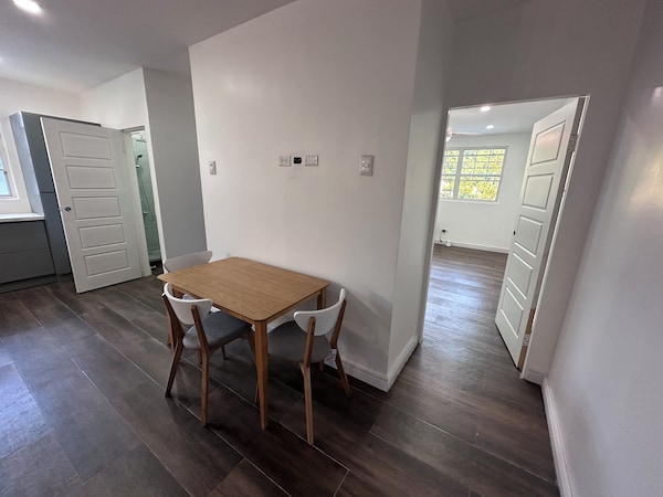 Charming 2-bedroom Apartment With Ac, Wifi In Nice Port Of Spain - Port of Spain
