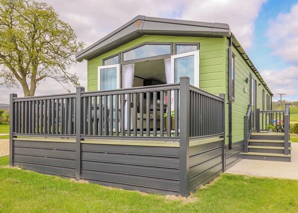 2 Bedroom Accommodation In Caersws - ウェールズ