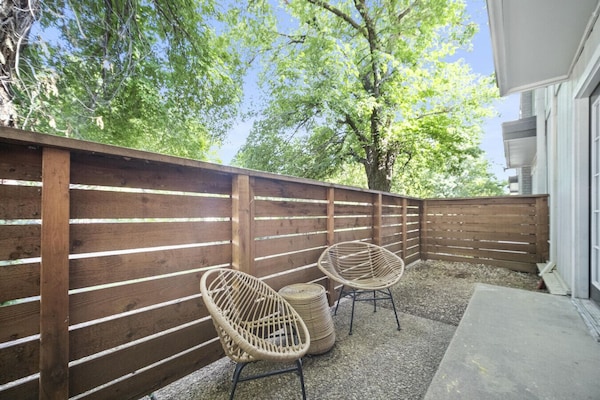 Spacious And Stylish Apartment | At&t Stadium - Fort Worth