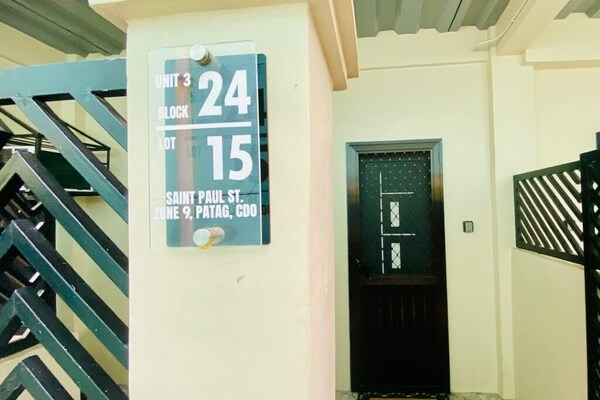 Cozy, Modern, Yet Affordable 2-br Unit At Amplayo Apartelle In Cagayan De Oro - Cagayan de Oro