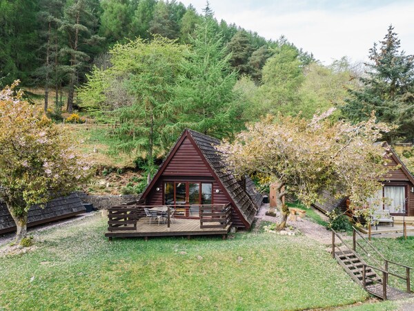 Heron Lodge By Interhome - Loch Garry