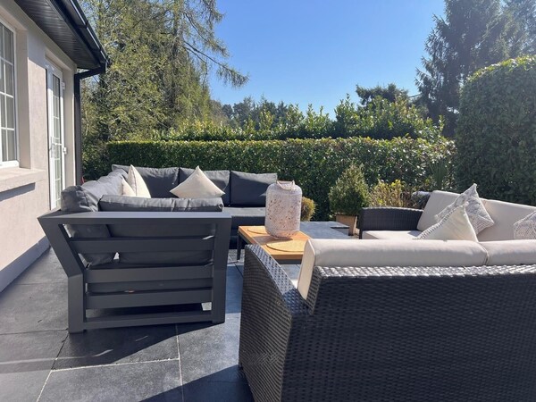 Spacious 5-bed House - Garden, Parking & Bbq - Wicklow