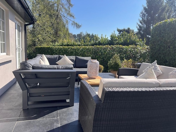 Spacious 5-bed House - Garden, Parking & Bbq - Wicklow