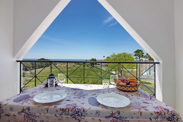 Apartment 'Sea And Sky' With Sea View And Balcony - Monte Gordo