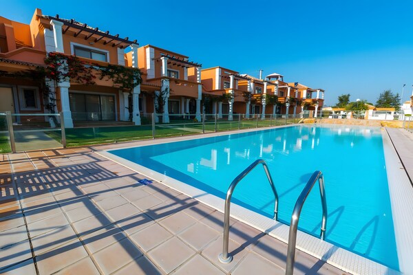 Maison De Vacances 'Anis - Lux Tavira Residence' Avec Piscine Partagée, Wi-fi Et Climatisation - Tavira