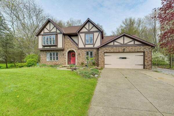 Bike, Fish, Golf & More: Stately Tudor In Mogadore - Akron, OH